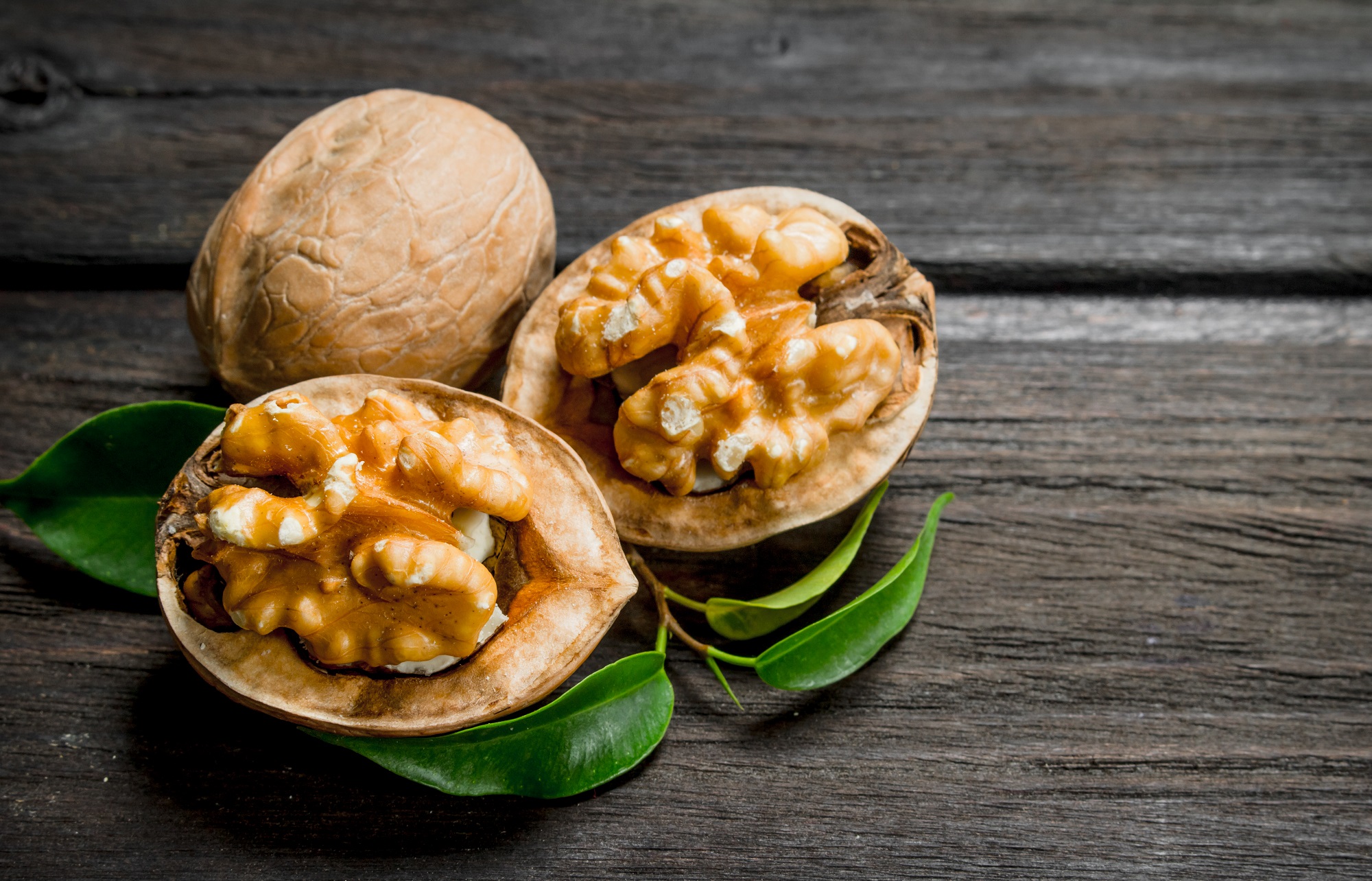 Soaked Walnuts: A Nutrient-Rich Boost for Female Fertility - Health ...